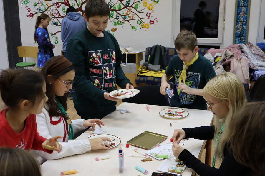 Cserkészeink karácsonyváró találkozása | szenc.sk